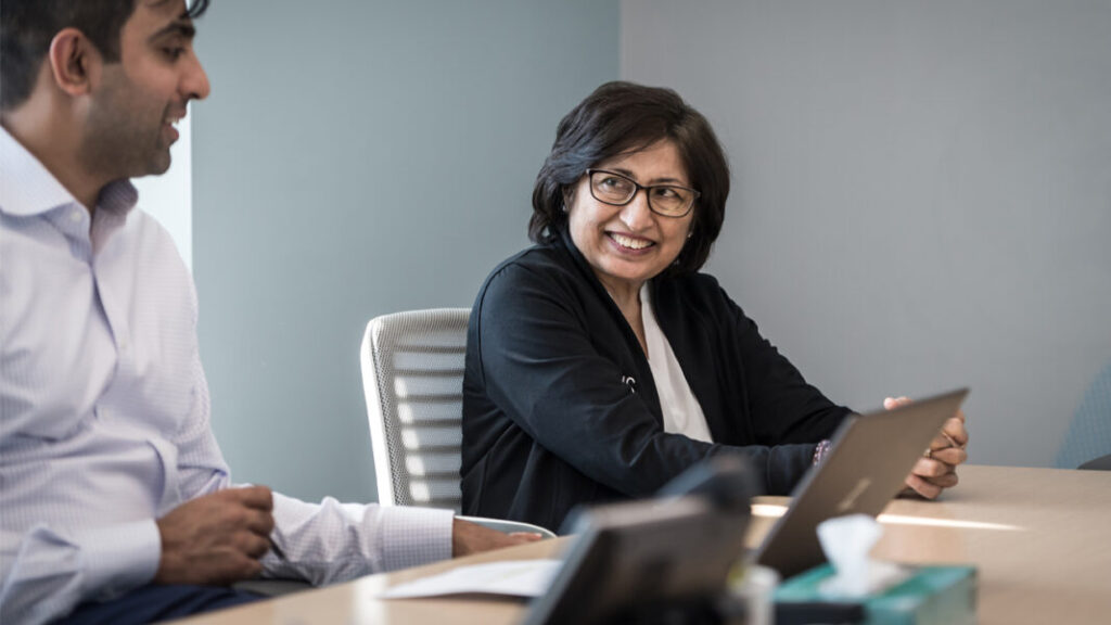 2022 Ovation Awards Entrepreneur of the Year: Mariam Darsot, board ...